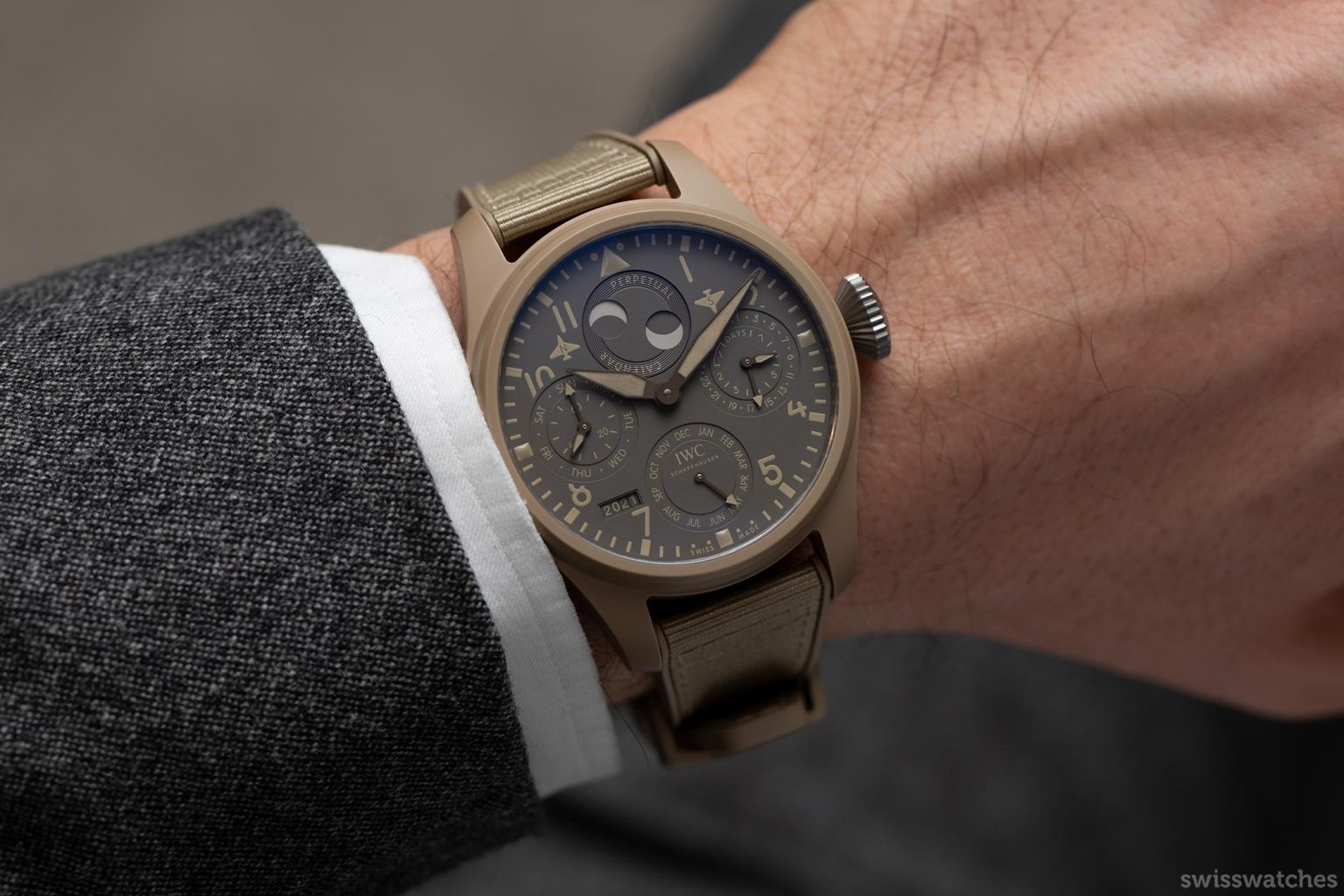 Pop-Up at Zurich Airport: IWC x Highsnobiety GATEZERO | Swisswatches ...