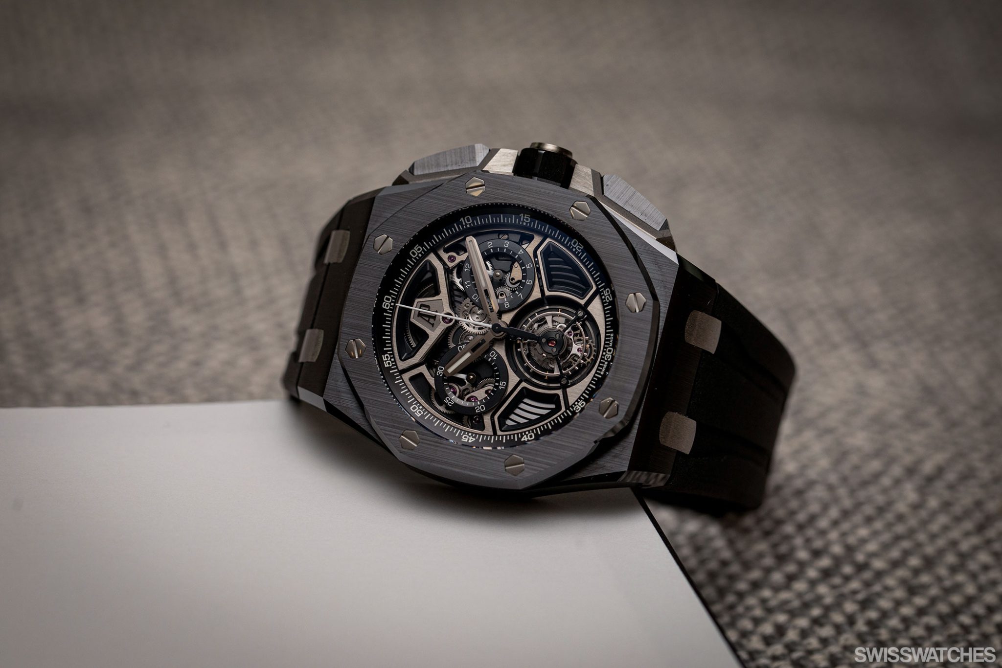 Beloved Bicolour: Audemars Piguet Royal Oak Offshore Selfwinding Flying ...