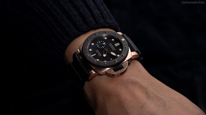 A Bold Combination: Panerai Submersible Goldtech Orocarbo – 44 mm ...
