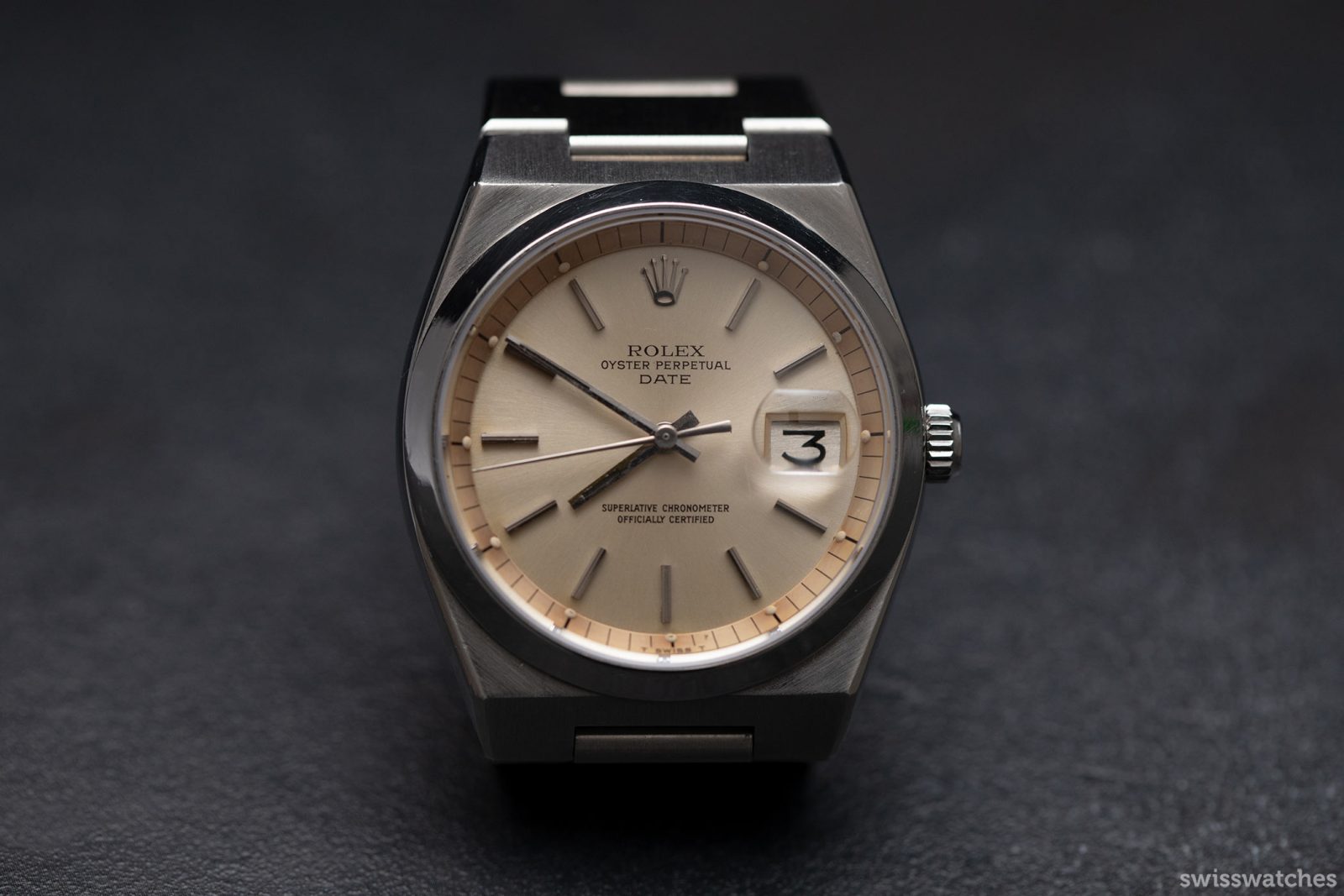 The Curious Tale Of The ROLEX 1530: An Automatic Movement In A Quartz ...