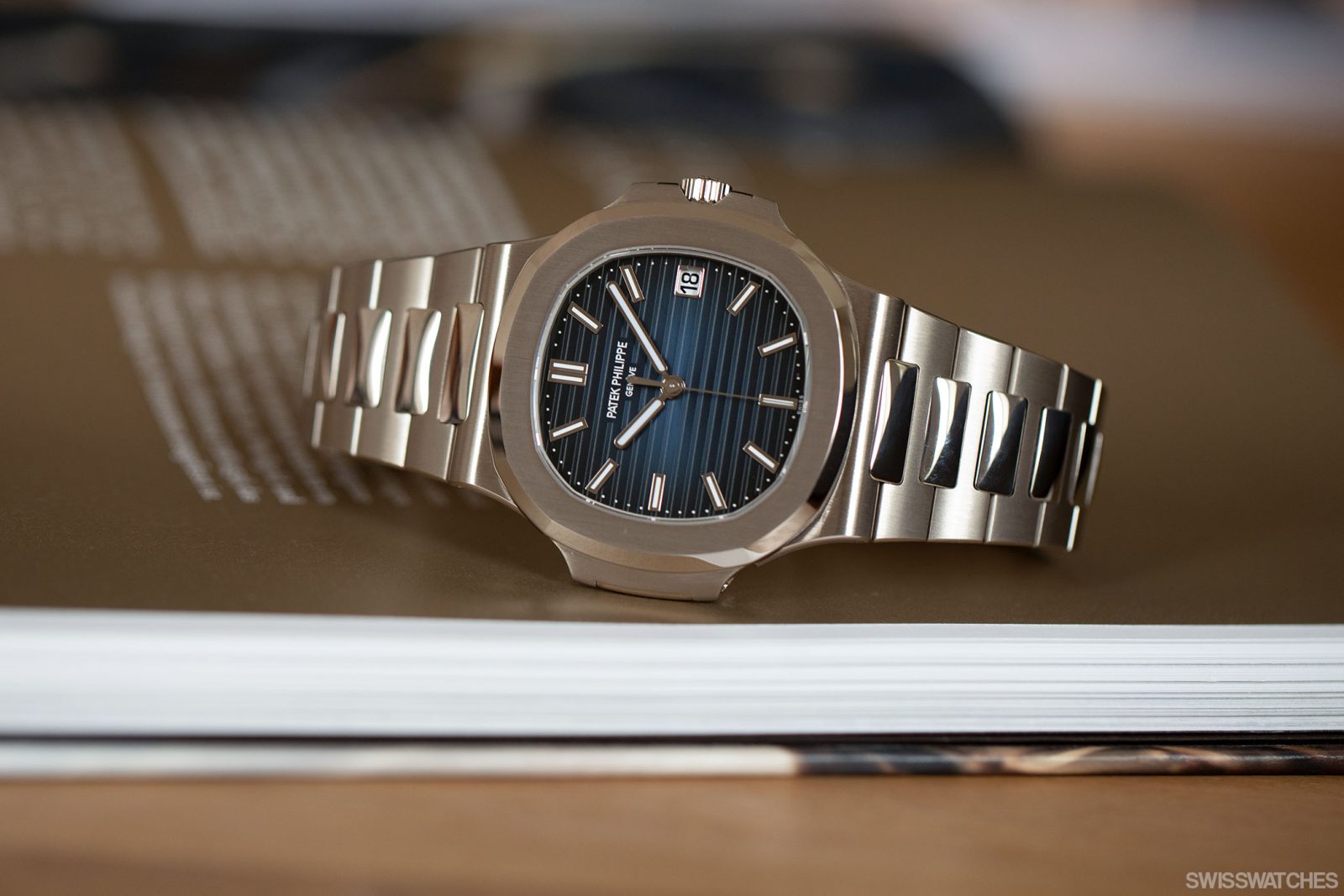 In The Metal: The New Patek Philippe Reference 5811 – And Two Other ...