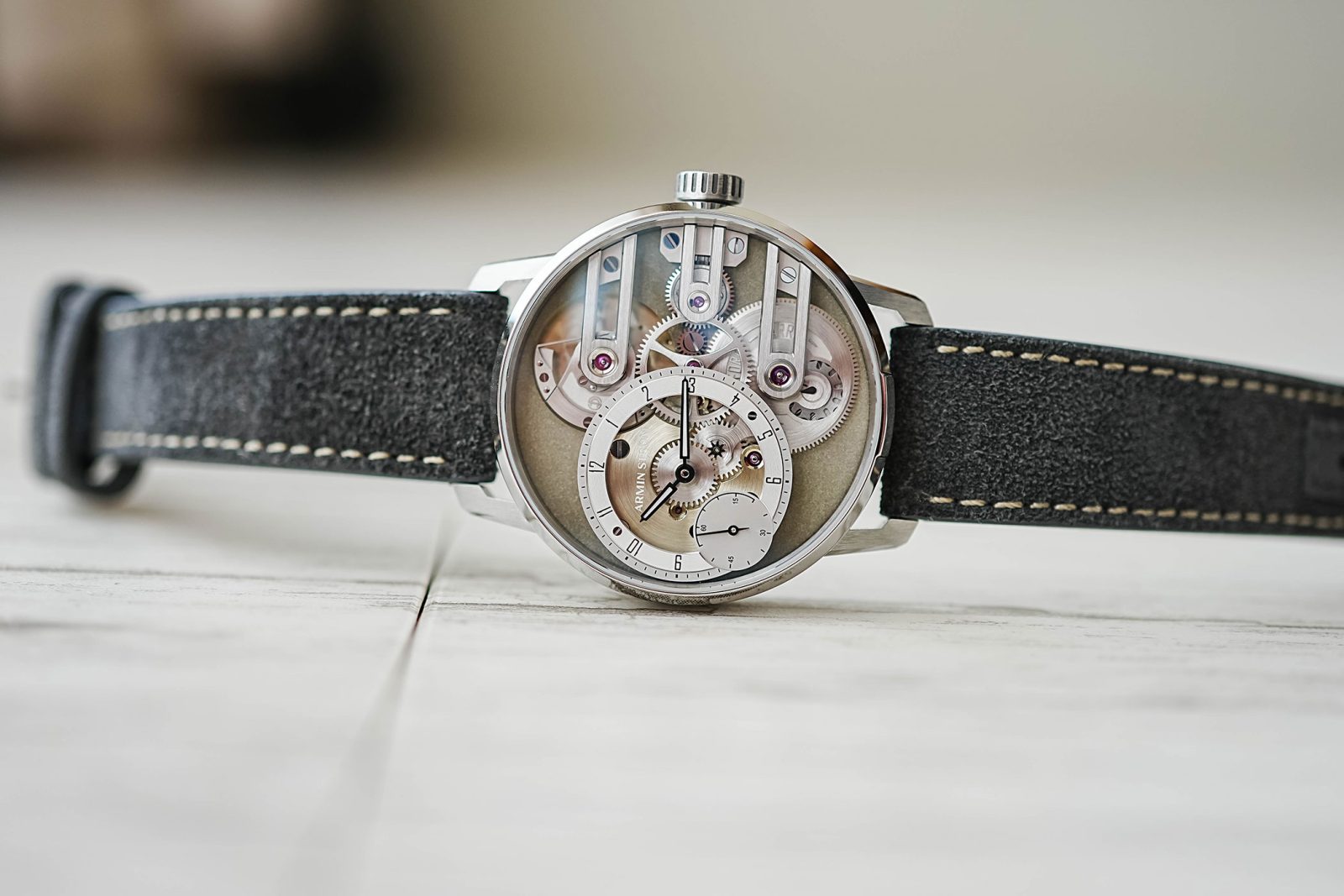 Save the Date: Armin Strom x Monochrome Montre de Souscription 3 ...