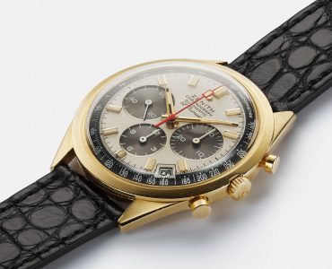 OMEGA Speedmaster Moonwatch – The All-Important Question: Hesalite Or ...