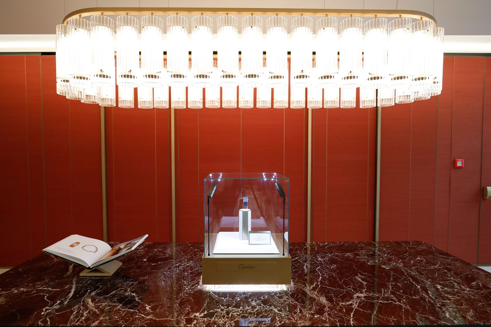 King of Elegance – 24 Hours in Milan with Cartier | Swisswatches Magazine