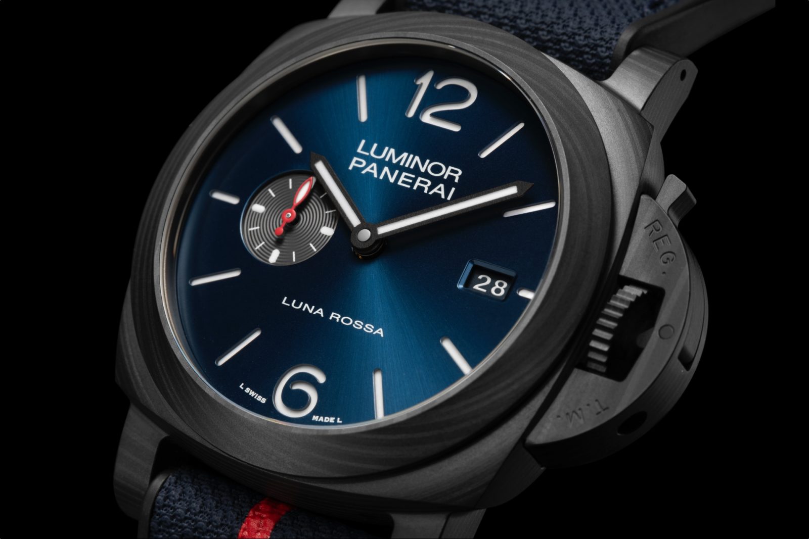 Panerai Luminor Luna Rossa Carbotech: 24-Hour Special Edition ...